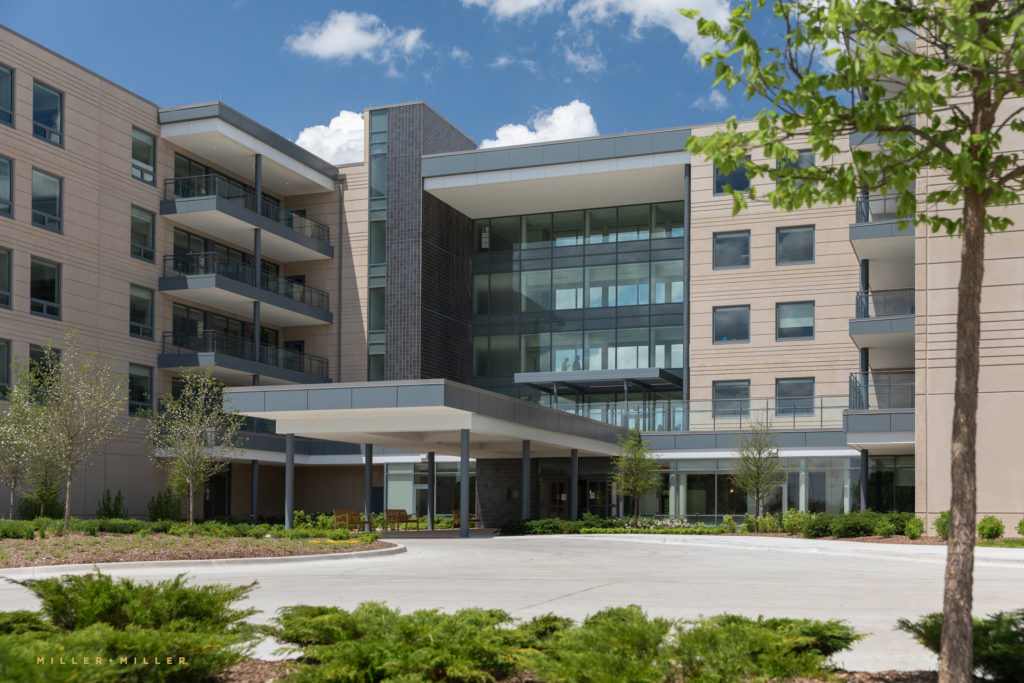 h-shaped hospital building Archives - Chicago Architectural Photographer