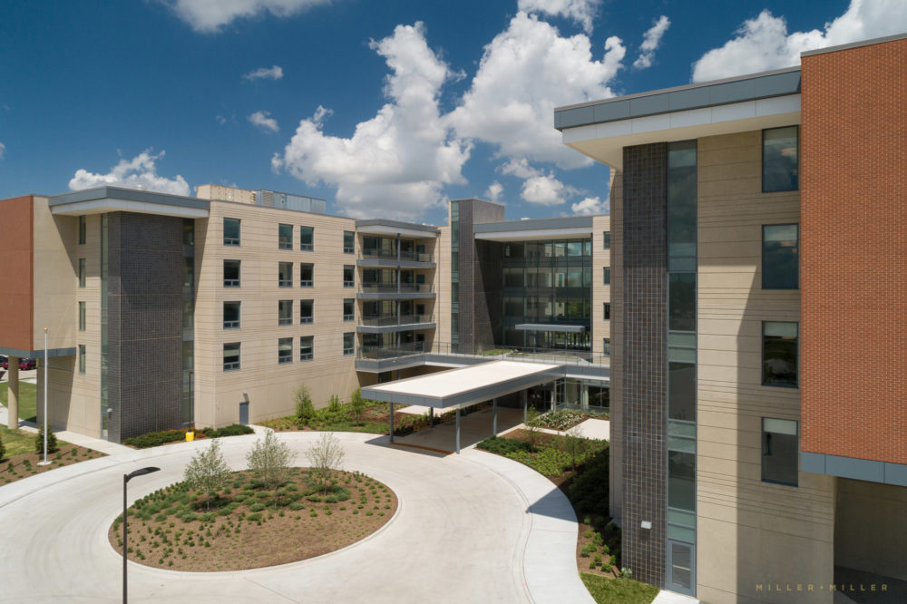h-shaped hospital building Archives - Chicago Architectural Photographer